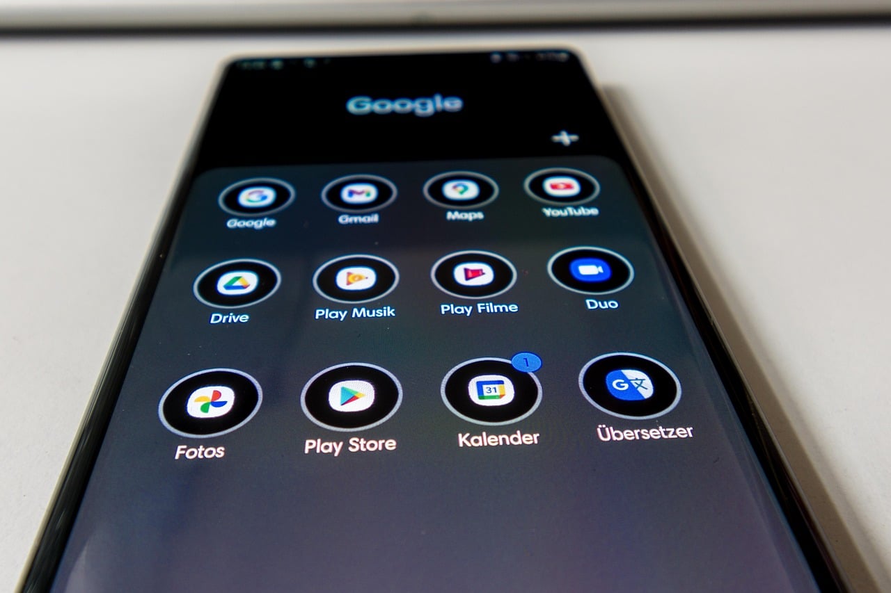 Cómo empezar a invertir en EE.UU. con poco dinero usando apps populares ...